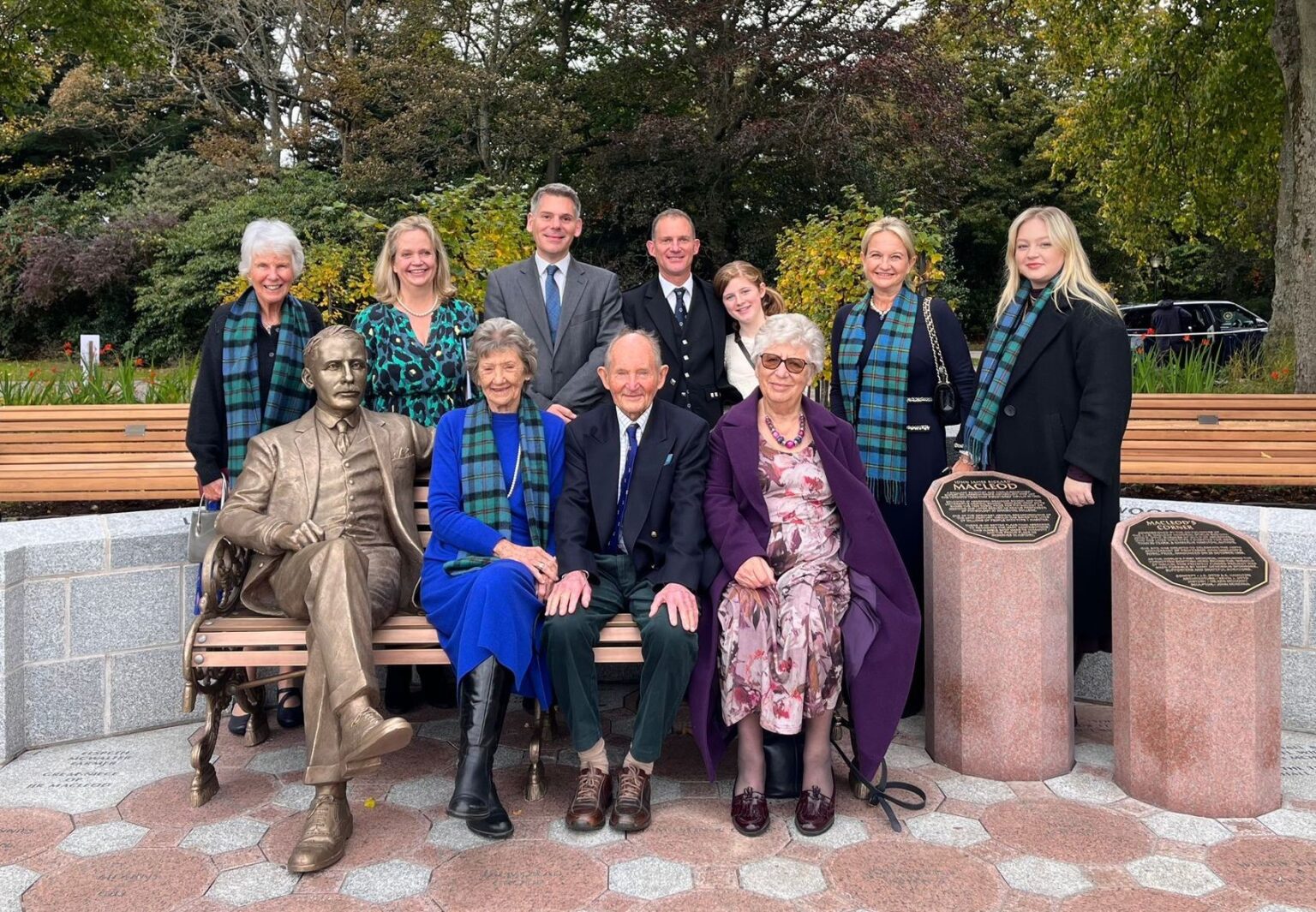 Statue to Nobel prize winning insulin pioneer, JJR Macleod, unveiled in ...