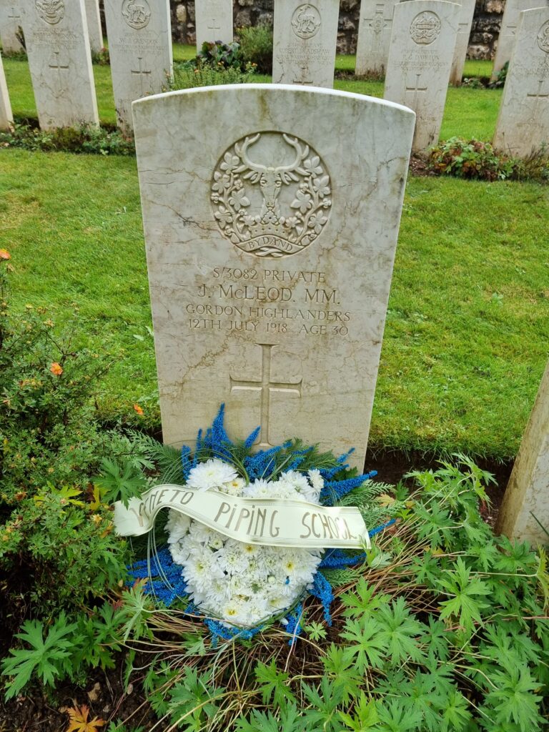 Highland Cathedral remembrance of MacLeod soldiers who fell in Northern ...